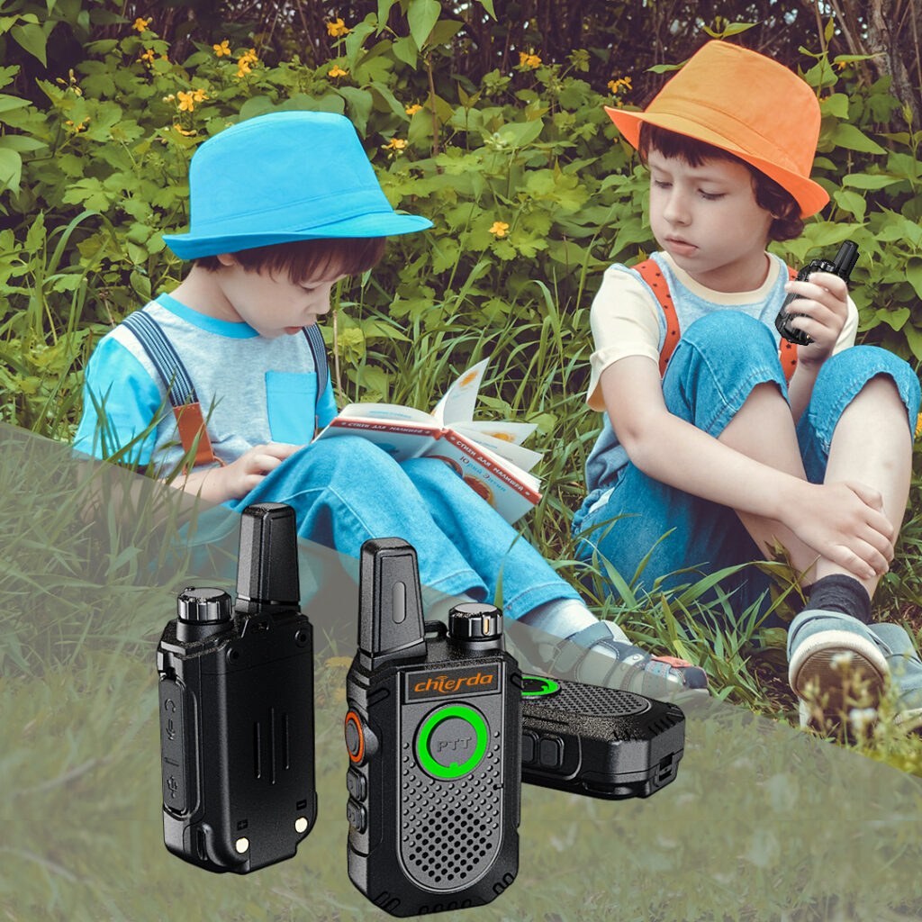 TC18 2W Compact Lightweight Dual PTT Walkie Talkie for Restaurant ...